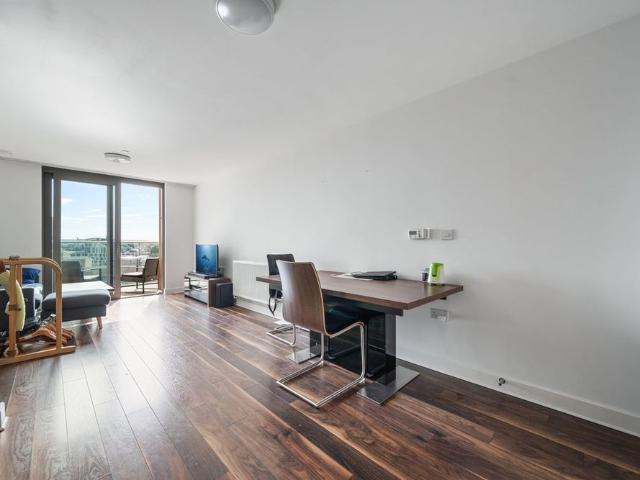 2 Bed Flat, Torre Vista, SE13