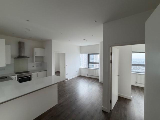 2 Bed Flat, Tower House, SE13