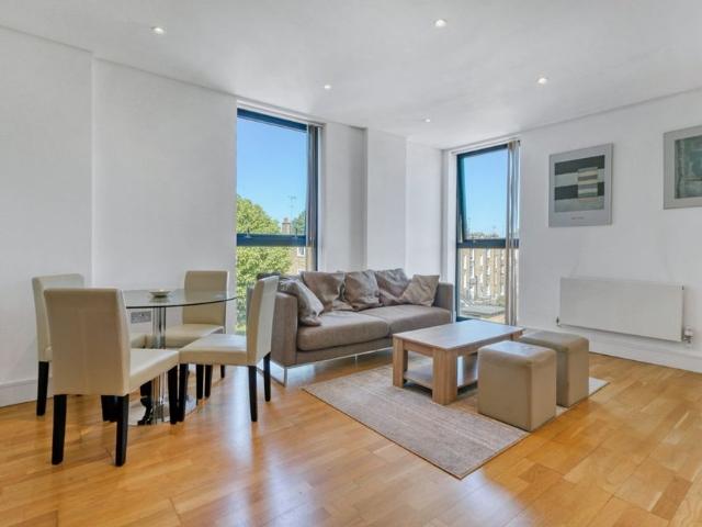 2 Bed Flat, Trafalgar Point, N1