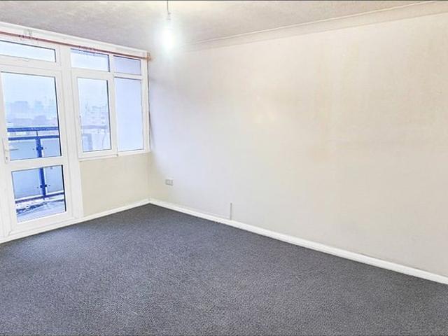 2 Bed Flat, Trinity Gardens, E16