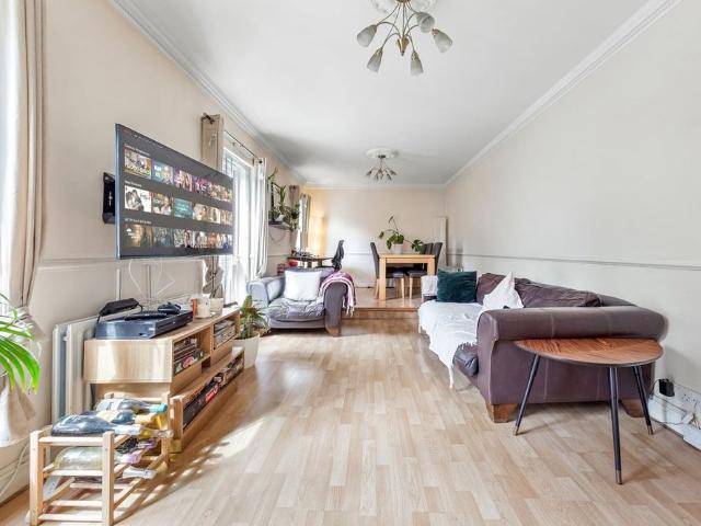 2 Bed Flat, Trocette Mansions, SE1