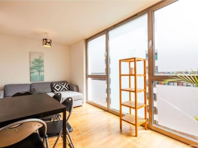 2 Bed Flat, Umberston St, E1