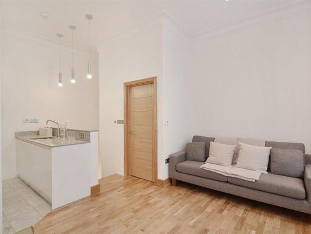 2 Bed Flat, Upper Wimpole, W1G