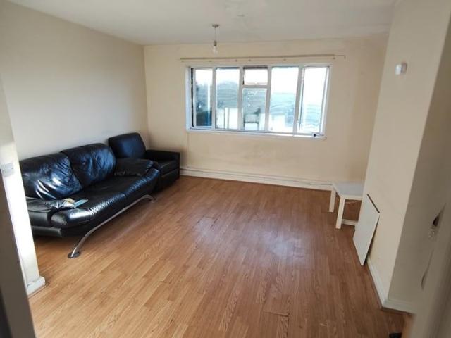 2 Bed Flat, Vane House, N2
