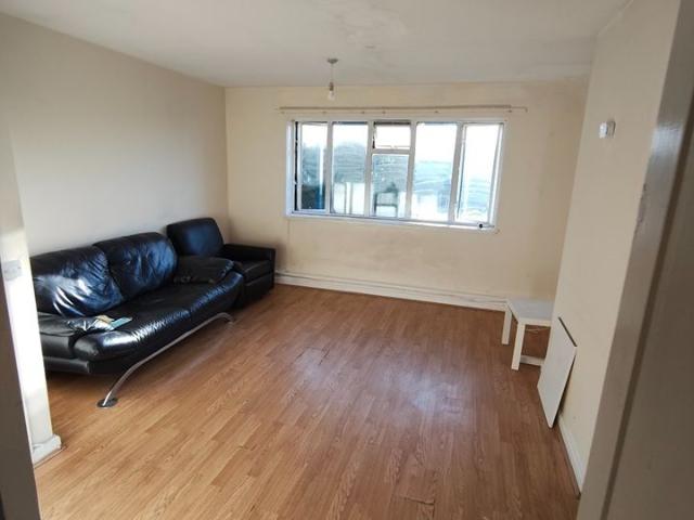 2 Bed Flat, Vane House, N2