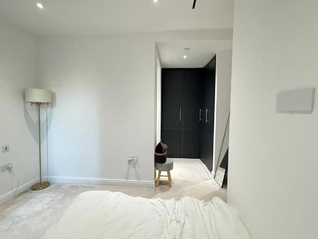 2 Bed Flat, Vermont House, EC1V