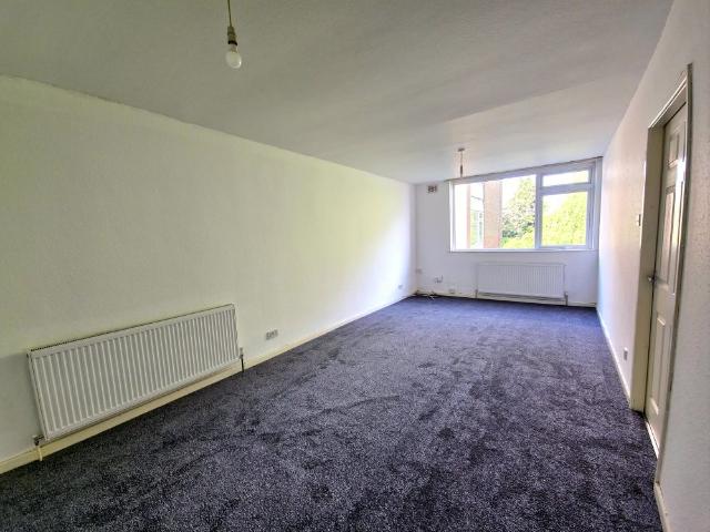 2 Bed Flat Victoria Court Leicester LE2 Ace Properties