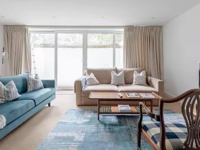 2 Bed Flat, Victoria Rise, SW4