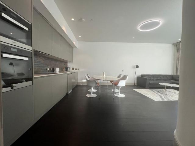 2 Bed Flat, Victoria Street, SW1H