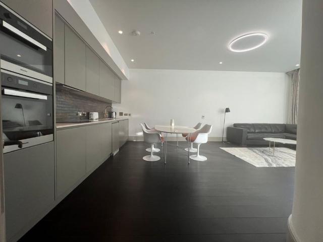2 Bed Flat, Victoria Street, SW1H