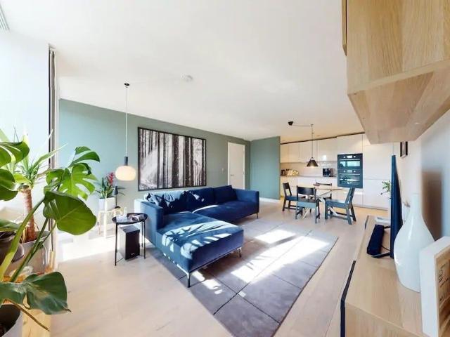 2 Bed Flat, Wapping Lane, E1W