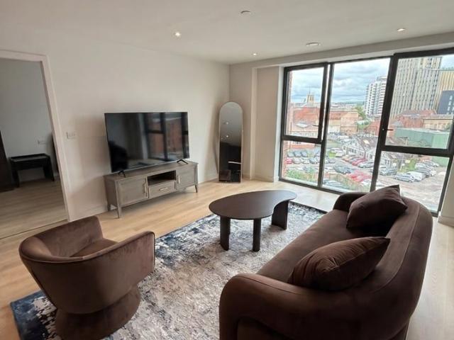 2 Bed Flat, Waterhouse Tower, M3