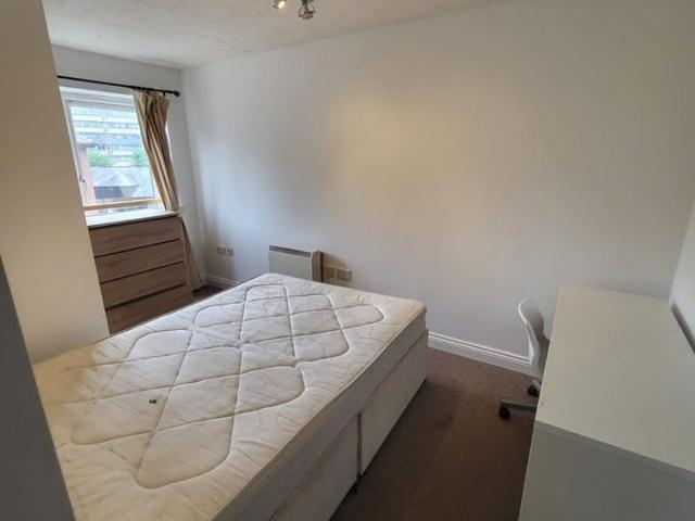 2 Bed Flat, Waterside, CV1