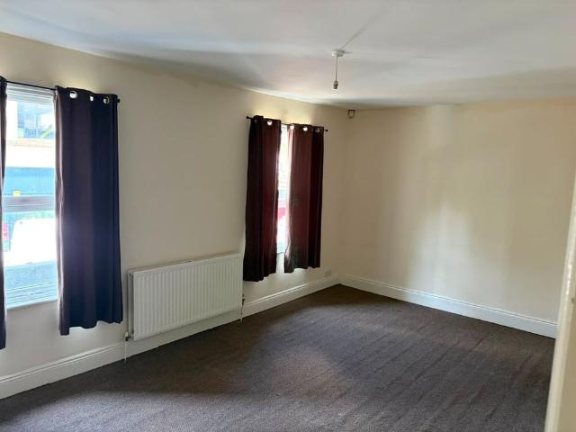 2 Bed Flat, Wealdstone, HA3