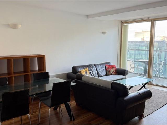 2 Bed Flat, Wellington St, LS1