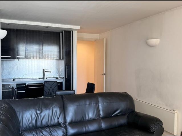 2 Bed Flat, Wellington St, LS1