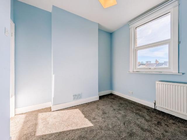 2 Bed Flat, Wellington Road, HA3