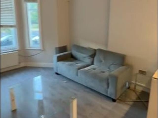 2 Bed Flat, West Cromwell Road, SW5