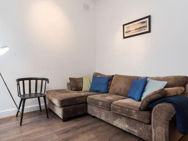 2 Bed Flat, West Kensington, W14