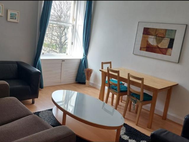 2 Bed Flat, West Norton Place, EH7