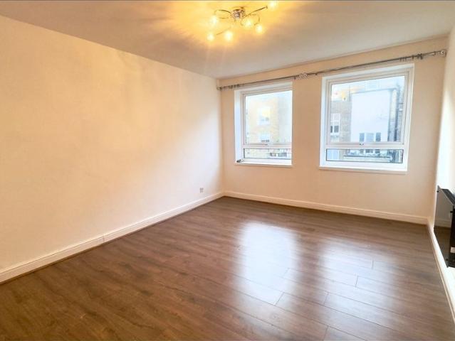 2 Bed Flat, Westbourne Grove Terrace, W2