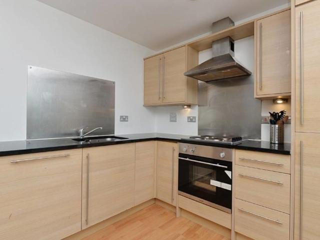 2 Bed Flat, Western Harbour Midway, EH6