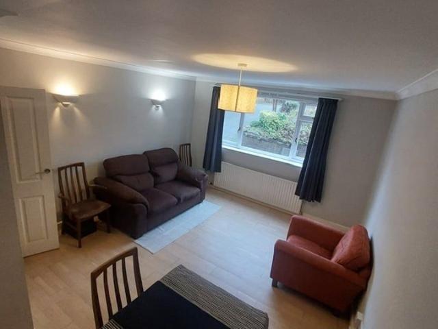 2 Bed Flat, Wheeleys Road, B15