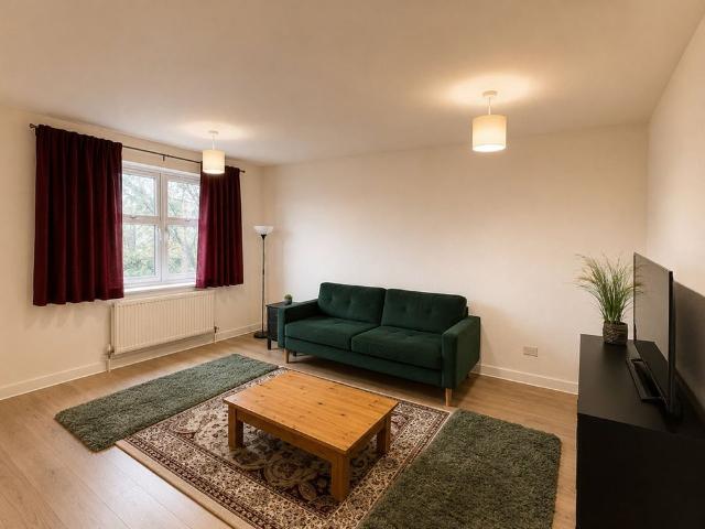 2 Bed Flat, Whittle Close, E17