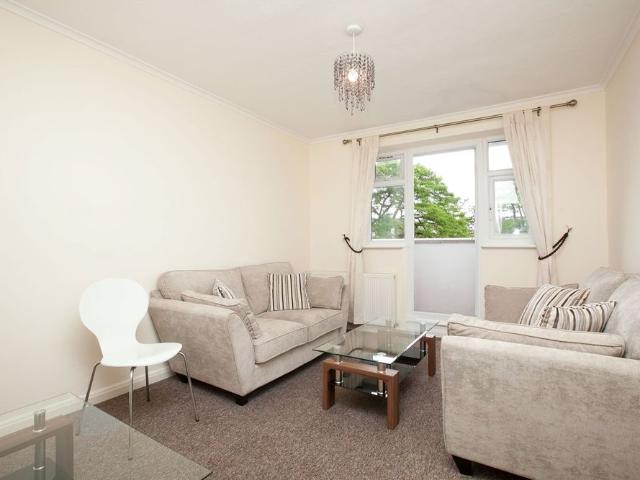 2 Bed Flat, Wilton Court, N10