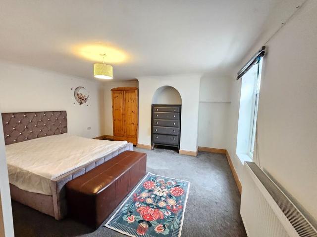 2 Bed Flat, Windsor Street, LU1