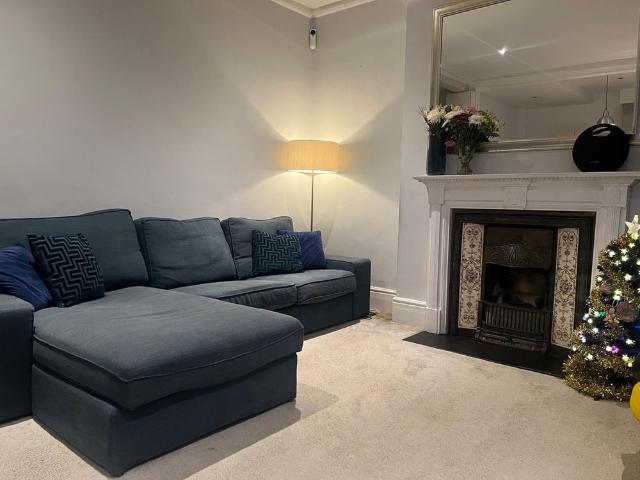 2 Bed Flat, Winthorpe Road, SW15