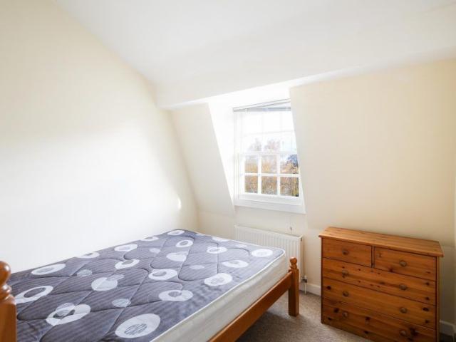 2 Bed Flat