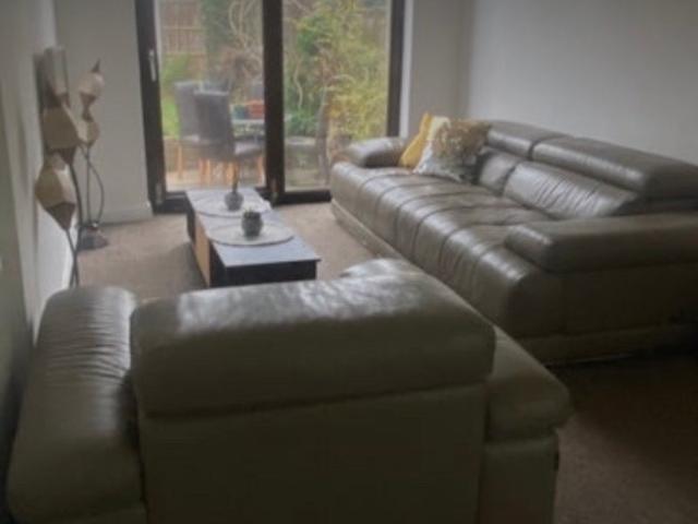 2 Bed Flat