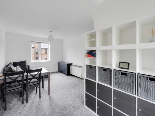 2 Bed Flat