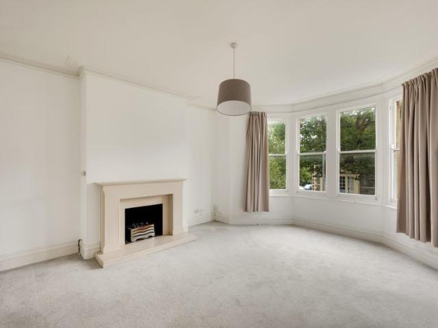 2 Bed Flat