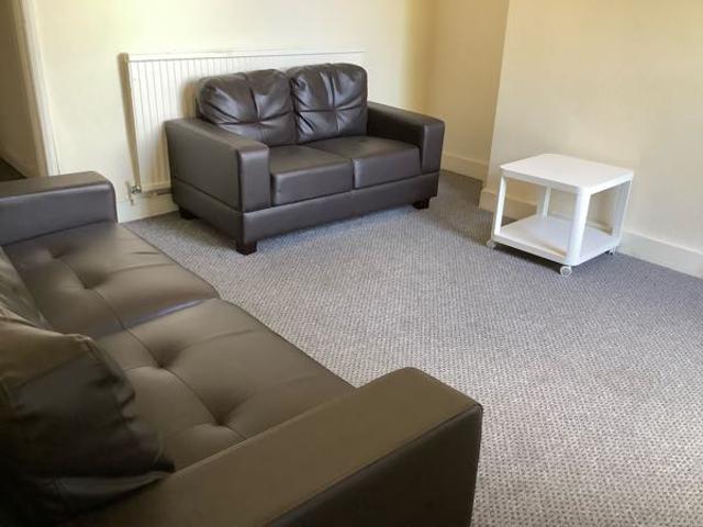 2 Bed Flat 61a Ilkeston Road