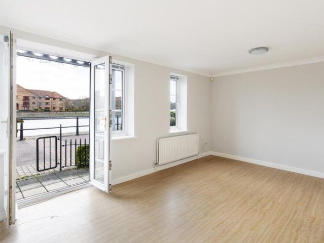 2 Bed Flat