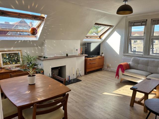 2 bed flat