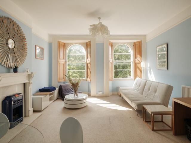2 Bed Flat
