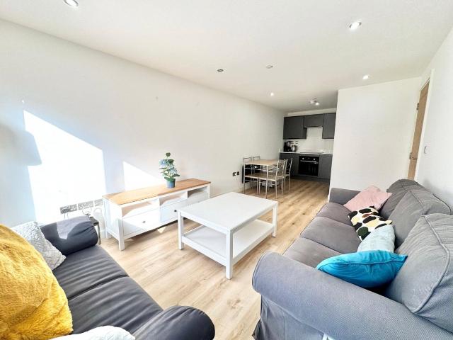 2 bed Flat/Apartment Flat for Rent