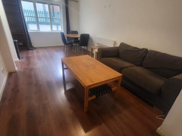 2 Bed Furnished 2 Min Walk to Holloway Station
