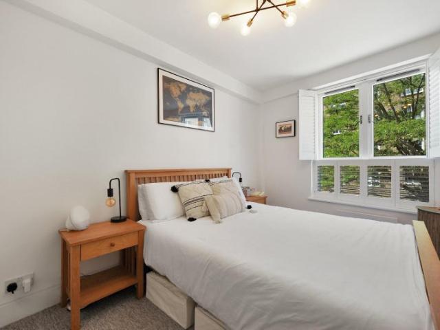 2 Bed Furnished Flat, Falconet Court E1W