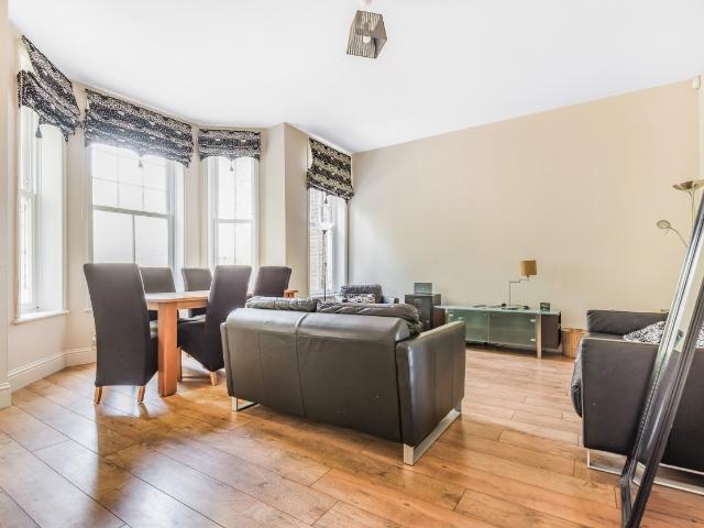 2 bed Ground Floor Flat to Let for rent in Eltham, London