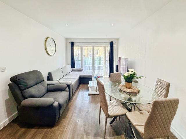 2 bed ground floor flat to rent in st. andrews way, hertfordshire, wd19