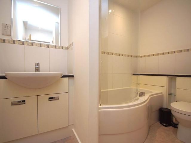 2 bed Ground Floor Flat for rent