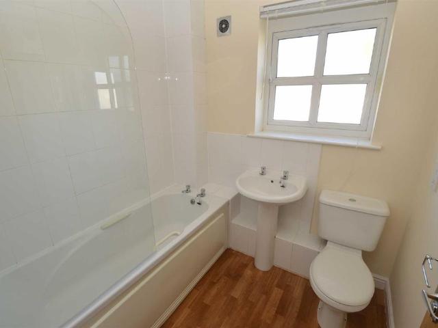 2 Bed House