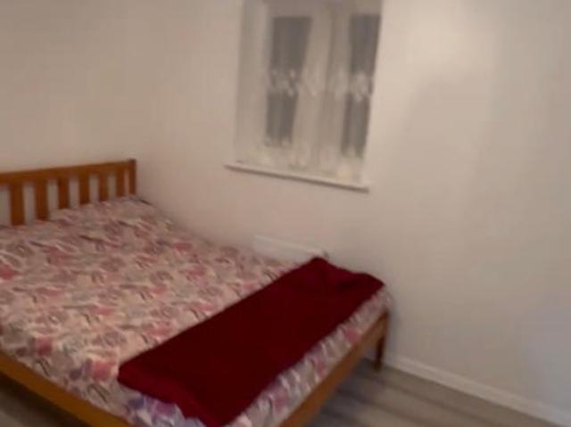 2 Bed House