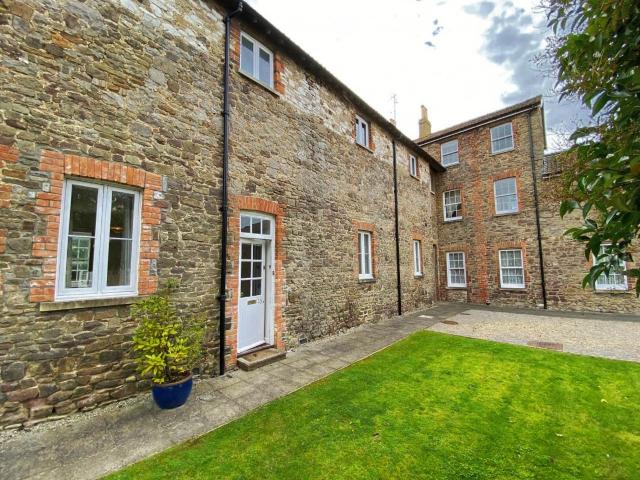 2 bed House To Let