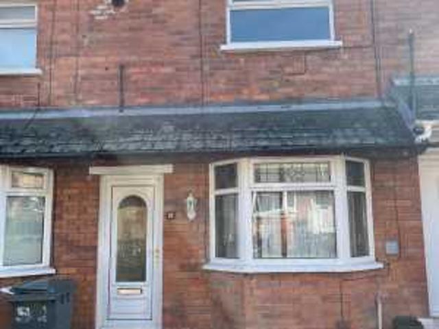 2 bed house to let in Belfast bt13