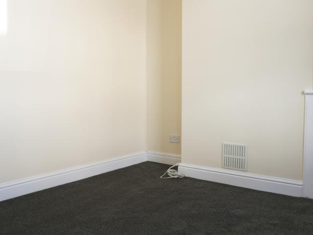 2 Bed House to Rent in Chatham available now